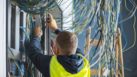 simon cooper electrician